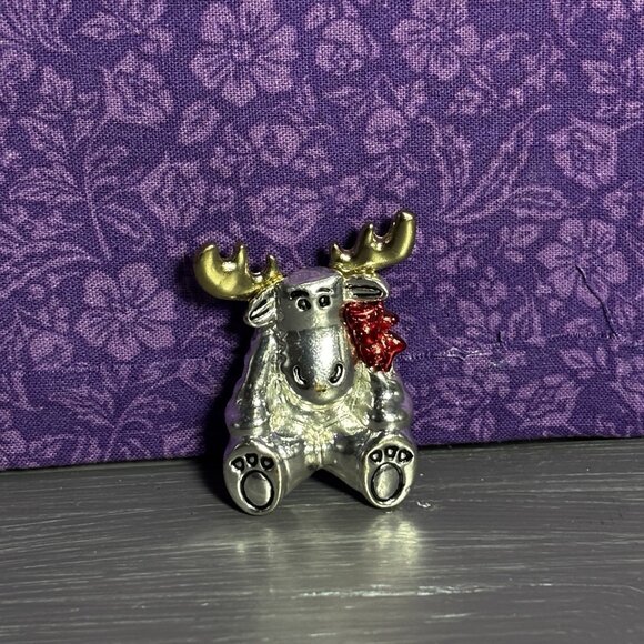 Unbranded | Jewelry | B66 Cute Silver Toned Christmas Moose Brooch Pin ...